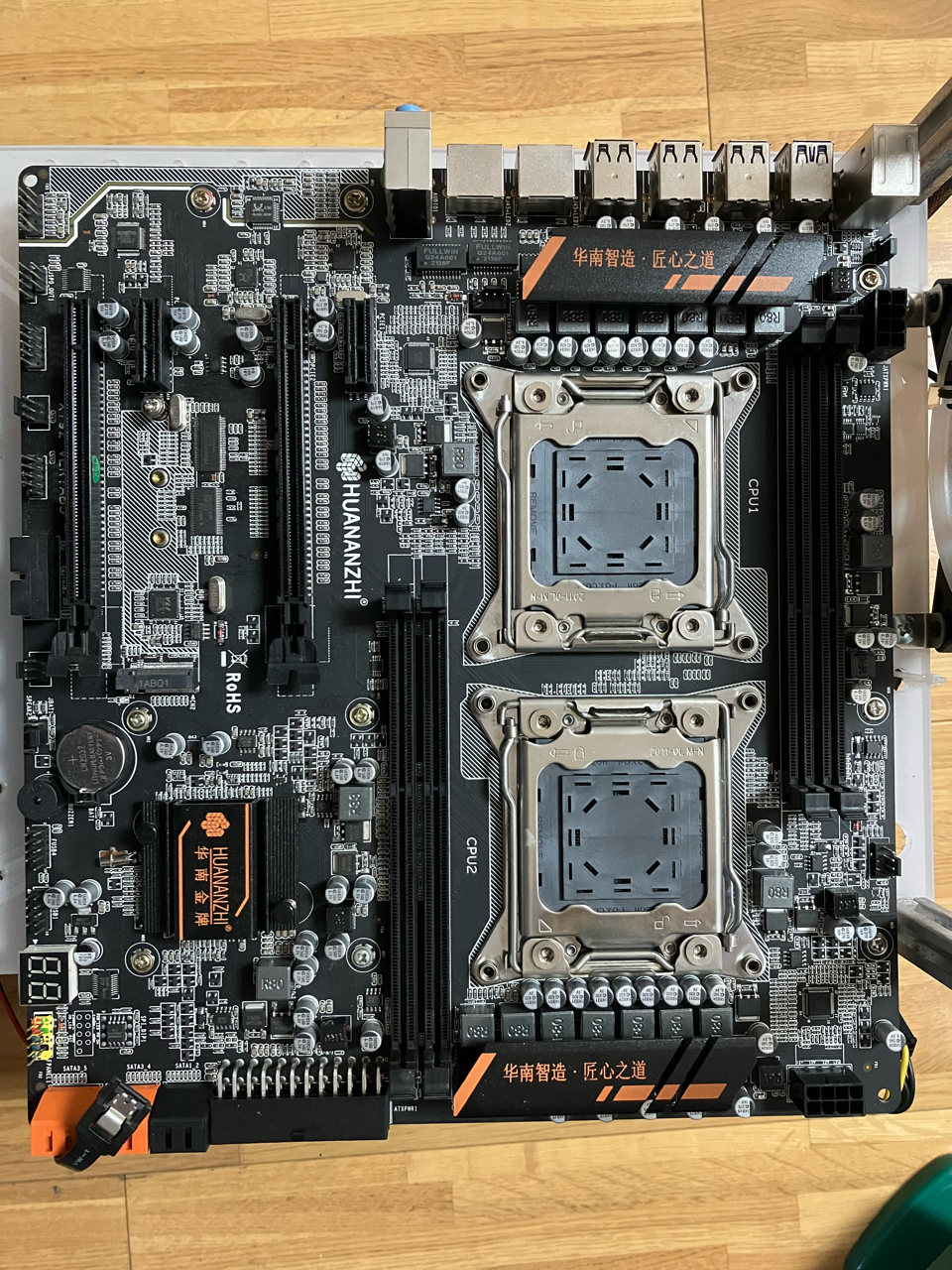 华南x79双路+64g的服务器内存+e5-2651v2 178