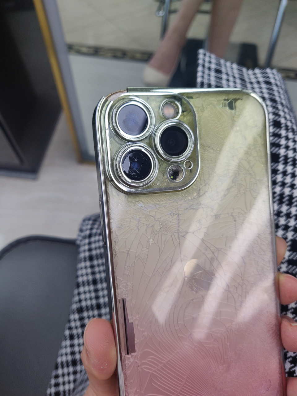 13pm后盖碎了还能救吗 NGA玩家社区