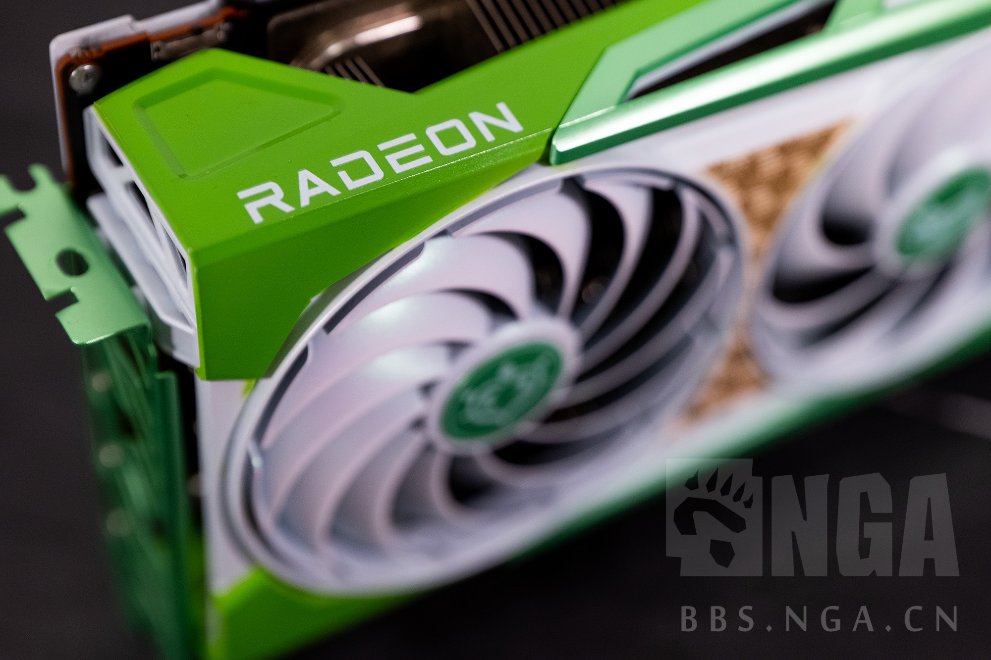 [ROLL帖] [ROLL月卡] 蓝宝石 AMD Radeon RX 6800 XT 超白金 纳西妲主题改造 NGA玩家社区