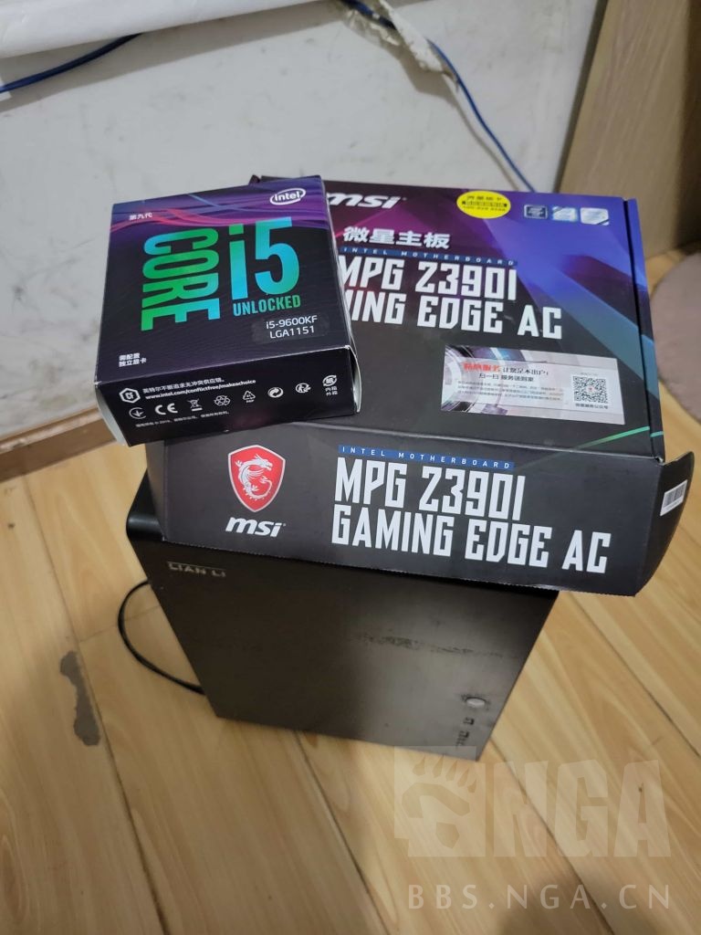 [电脑硬件] 武汉地区出半个ITX主机一千四，9600kf+微星Z390i，联力Q33+海韵520w与定制线 178