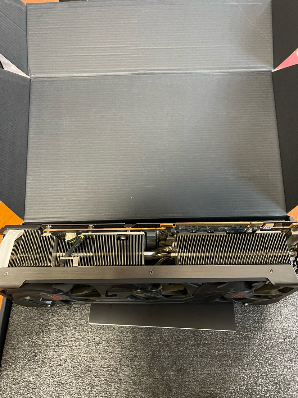 [电脑硬件]出一张6800XT红魔(暂出) 178