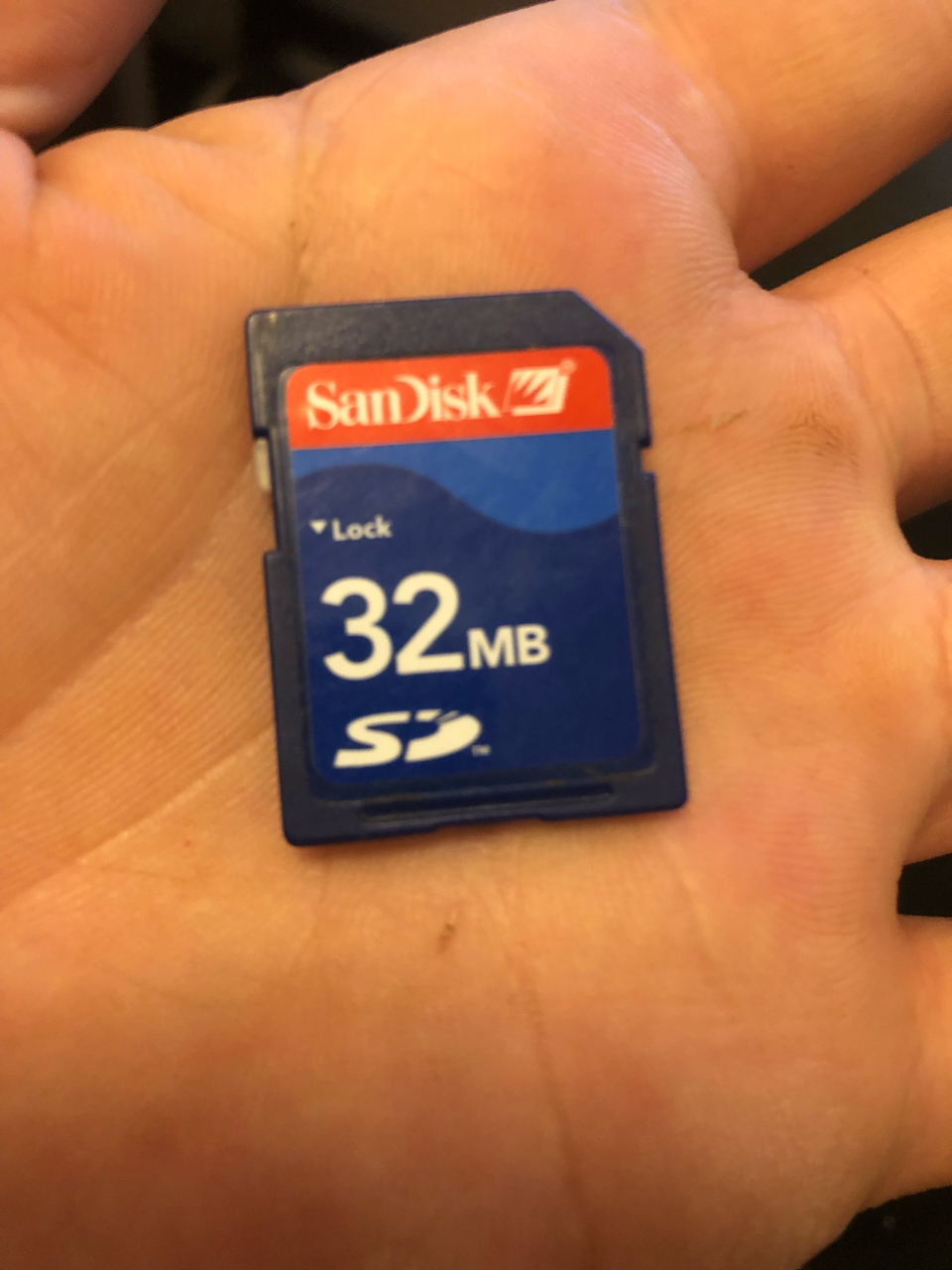 出闪迪SD卡 32MB NGA玩家社区