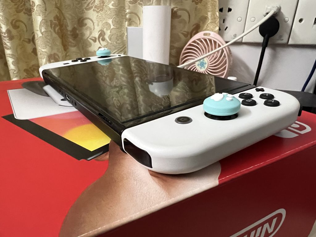 switch oled 港版 白色 95成新左右 NGA玩家社区