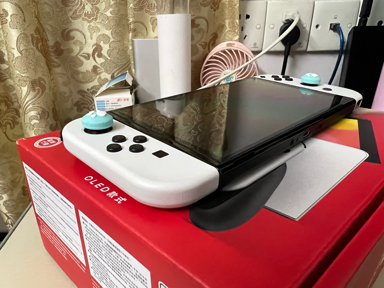 switch oled 港版 白色 95成新左右 NGA玩家社区