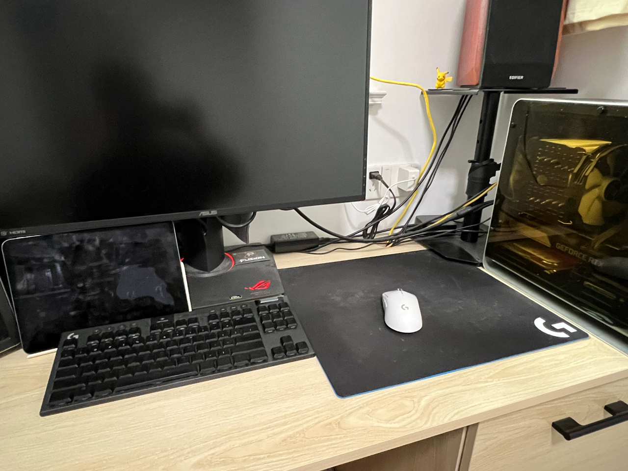 [讨论]我用g640，40*46cm，我该用多大的电脑桌才放gpw比较舒服。 NGA玩家社区