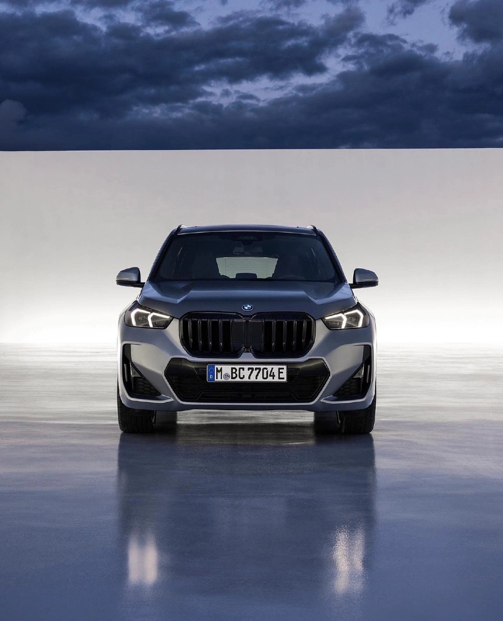 bmw也开始卷：内部空间比x3还大的新x1官图来了 NGA玩家社区