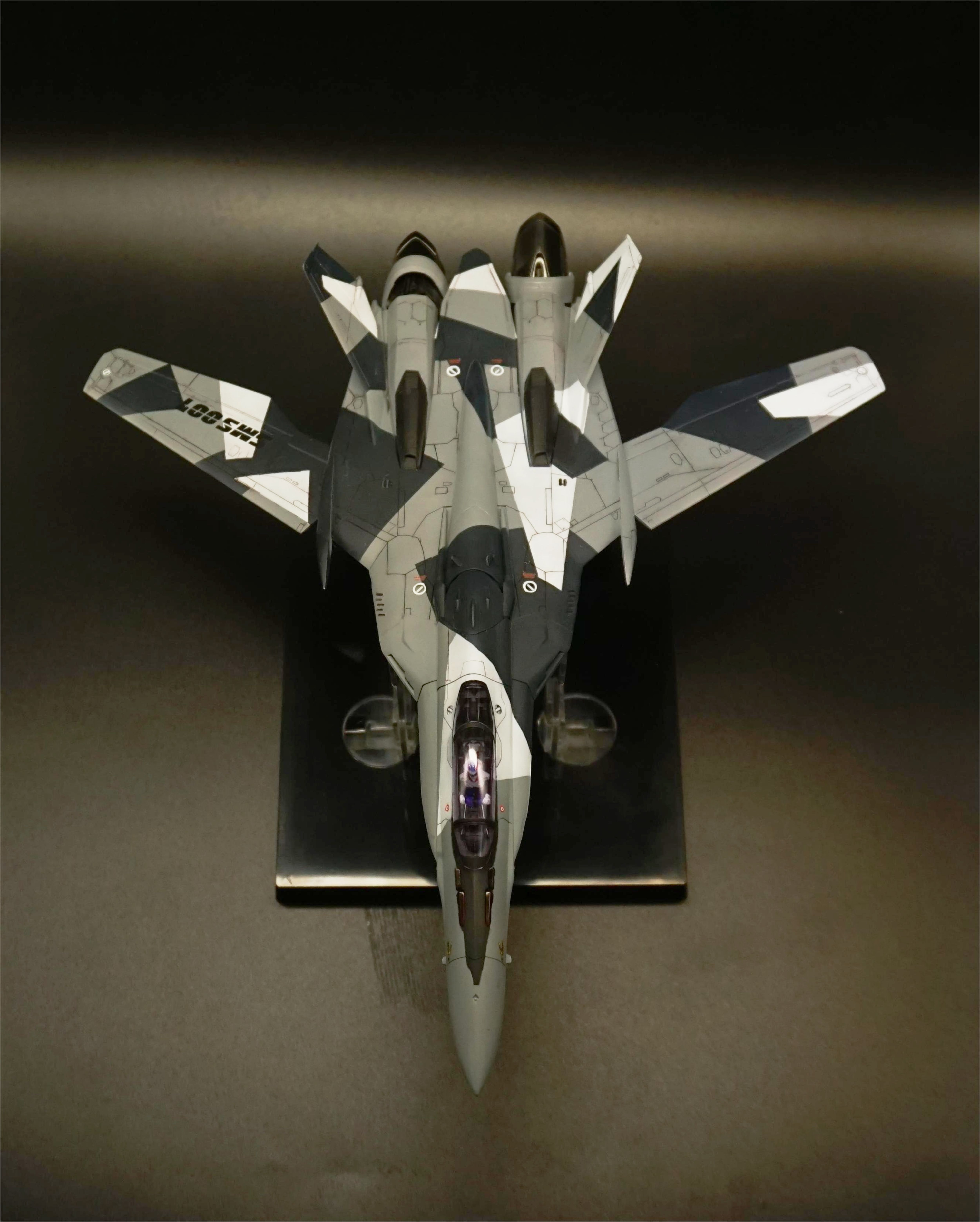 [拼装] 长谷川超时空要塞 1/72 VF-25 切割迷彩喷涂 NGA玩家社区