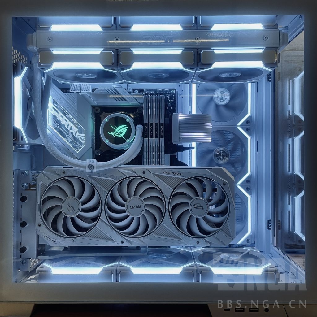 4090白火神到了，真帅，4090 Vulcan W OC NGA玩家社区