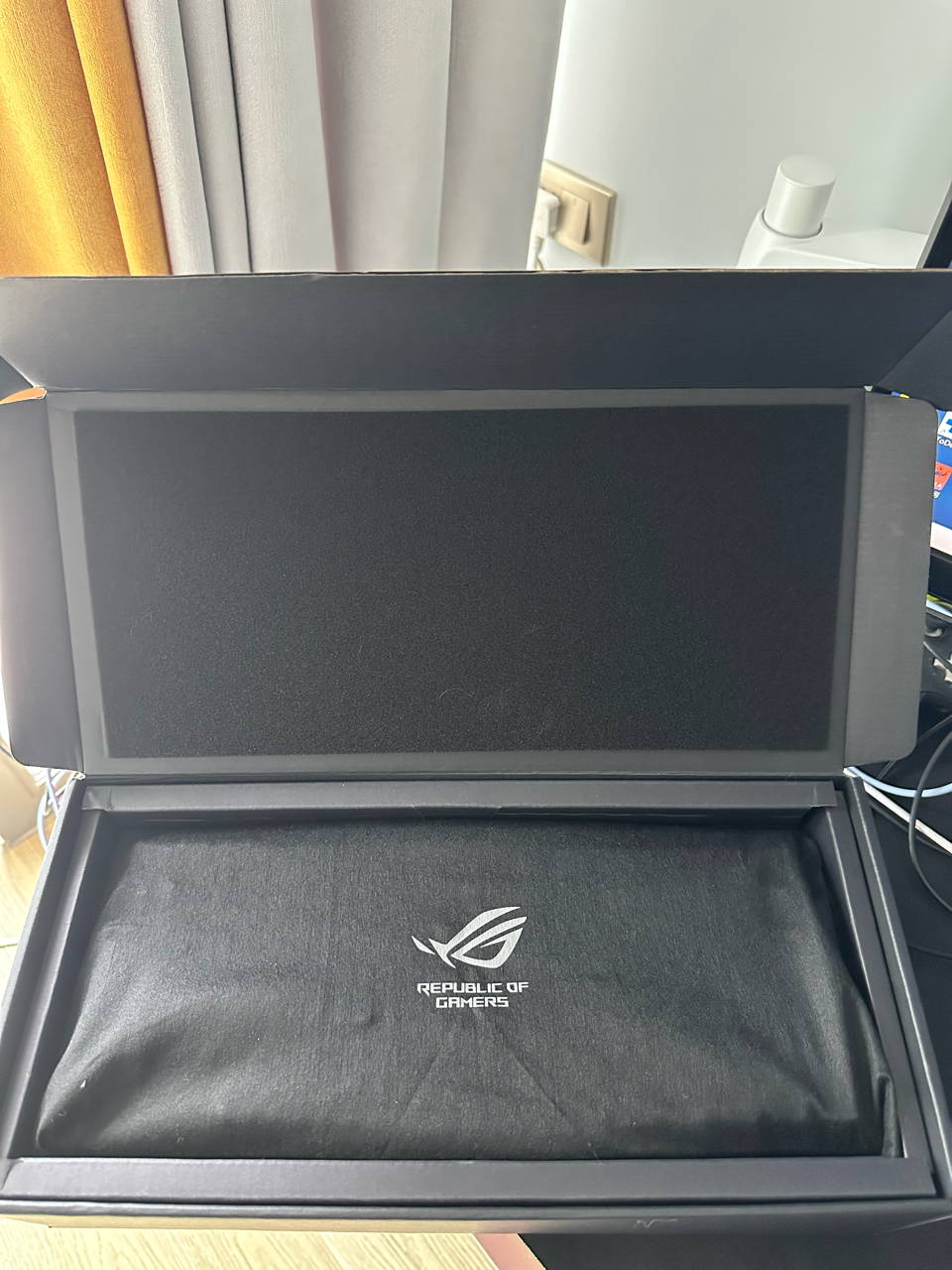 出rog新出的夜魔键盘 NGA玩家社区