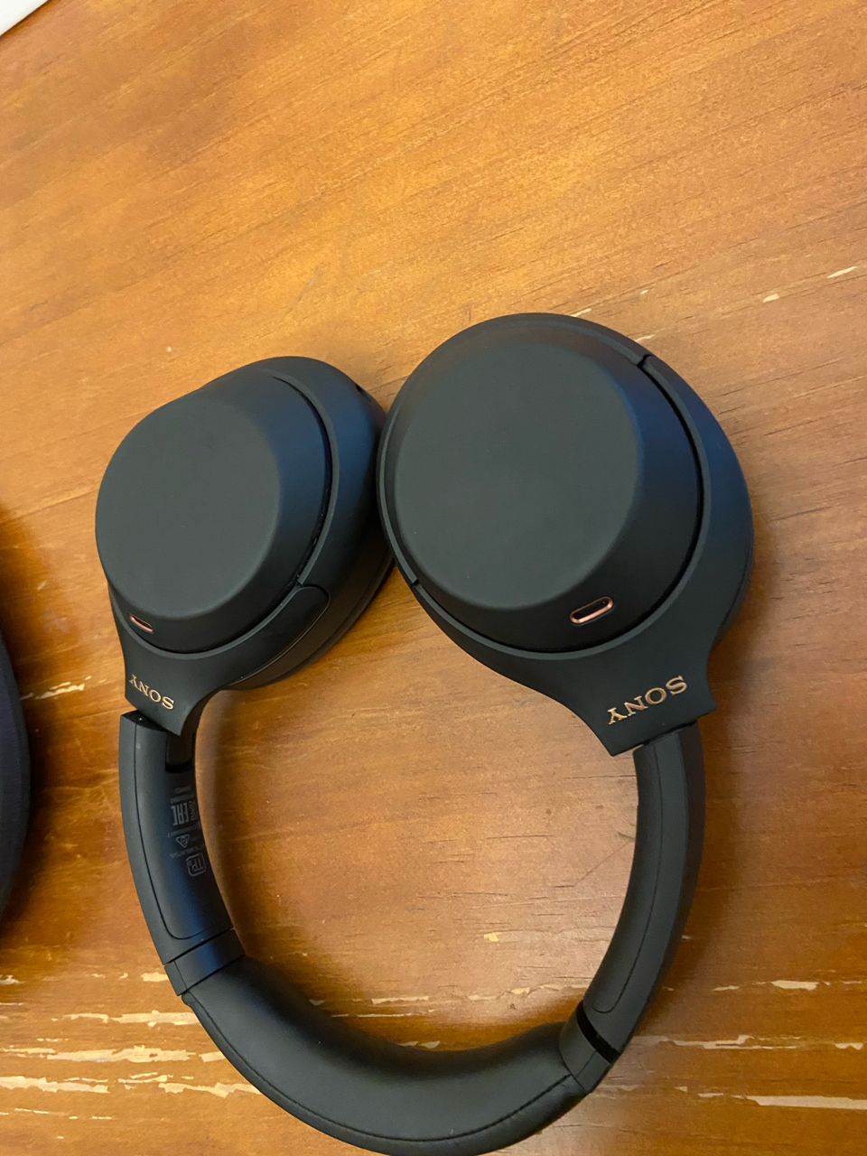 出一个索尼xm4 178