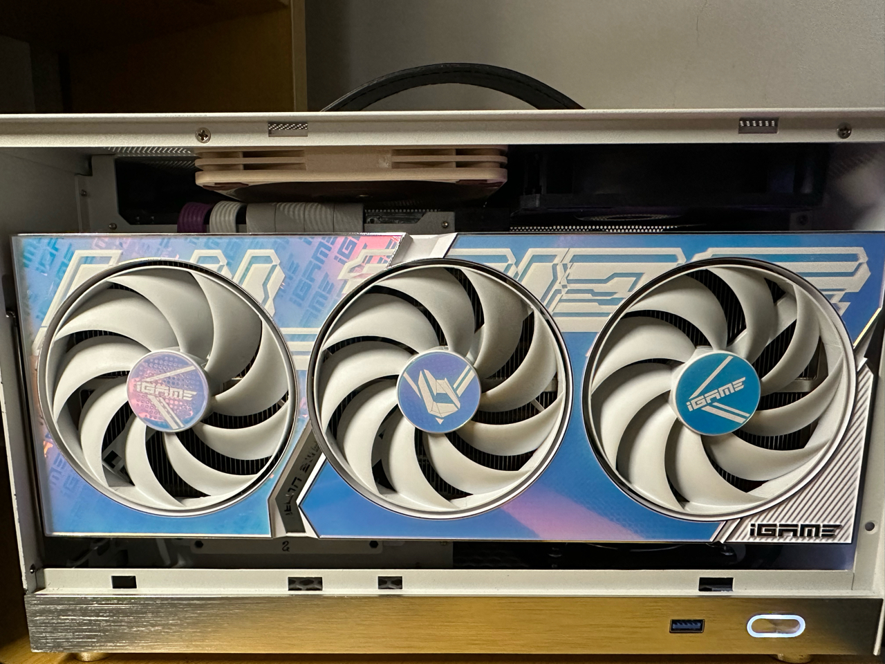 itx装机作业 闪鳞s400 13600kf+4070ti NGA玩家社区