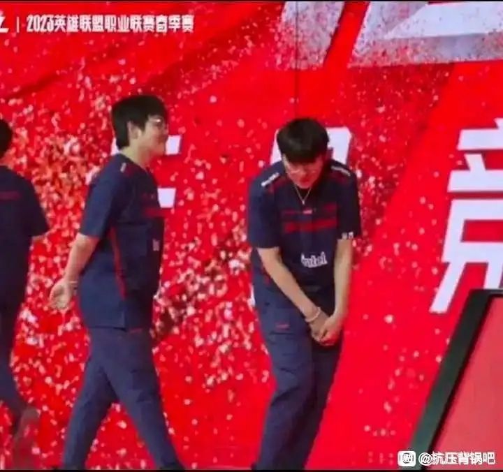 [本赛区赛事]看到ruler来到lpl之后的一些表现，很难想到这个人居然霸凌 NGA玩家社区