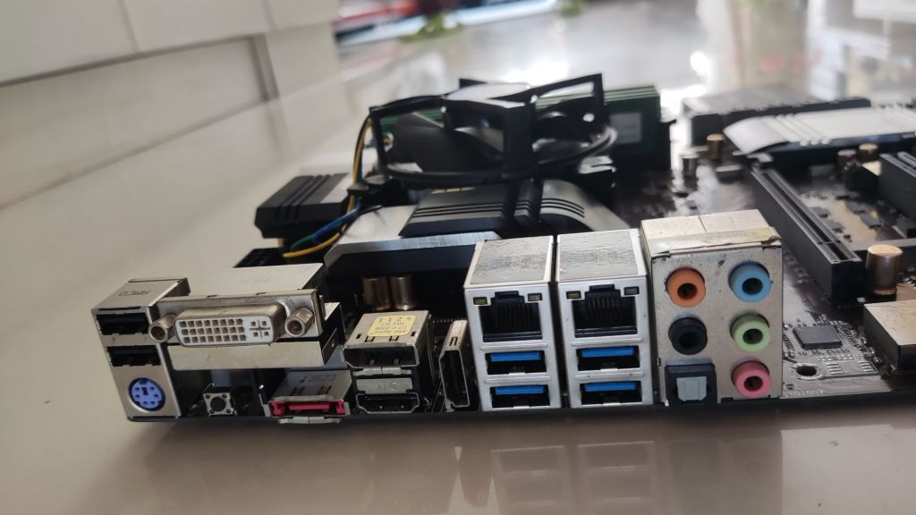 e3 1225 lv3 华擎极限玩家6 11sata NGA玩家社区