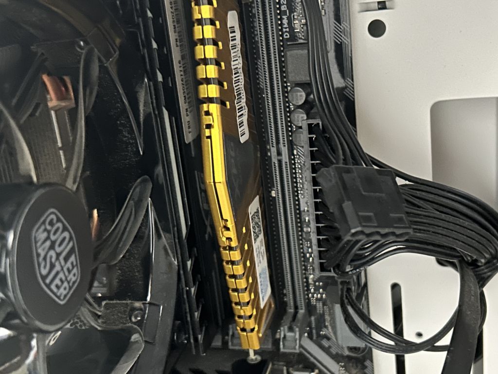 [已售]自用换下下来的威刚 ddr4 3000 8G*2 内存 NGA玩家社区