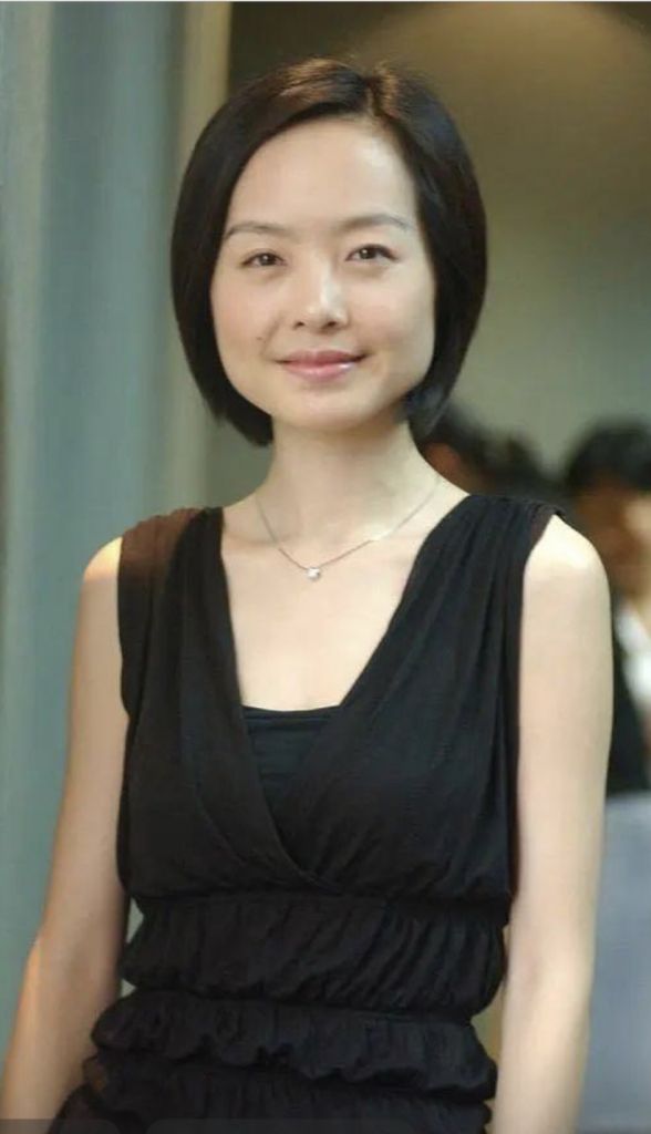 话说生化危机4RE版的王阿姨不觉得很像陈鲁豫吗？ NGA玩家社区