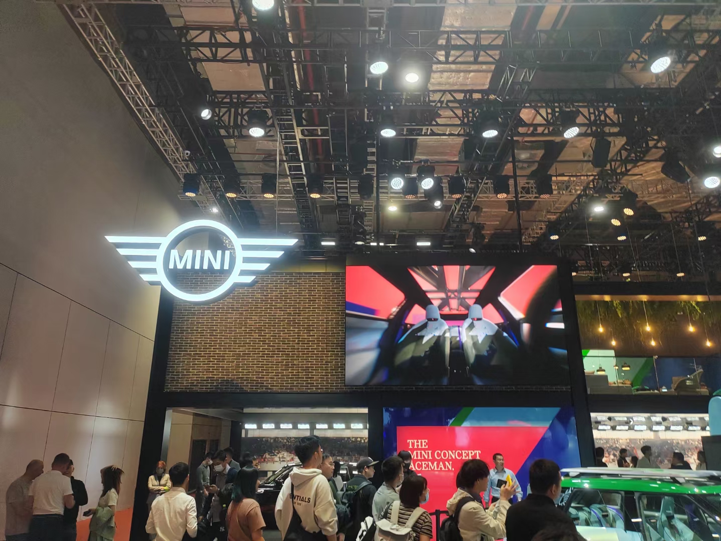 宝马mini展台人山人海 NGA玩家社区