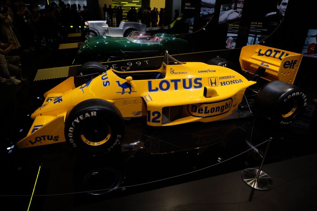  f1 178