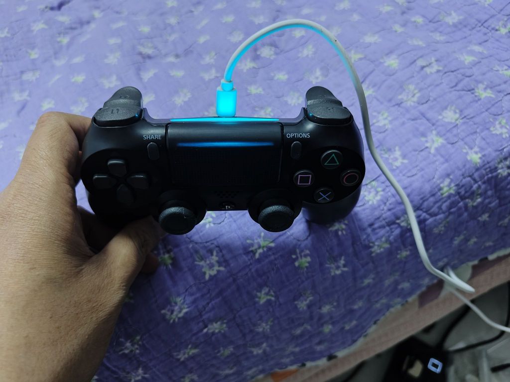 ps4二代手柄 不是国行 躺了两年半了165包邮 NGA玩家社区