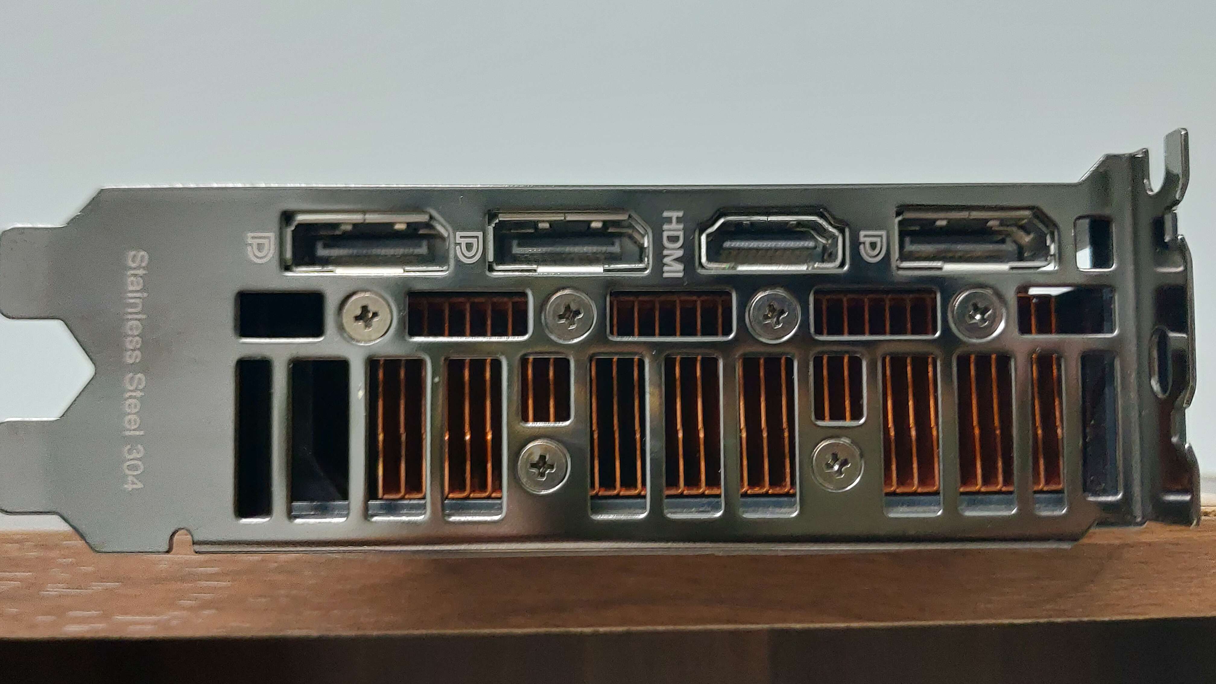 全新半年保5700XT到貨了，才900誰管ASUS官翻不官翻呢 NGA玩家社区