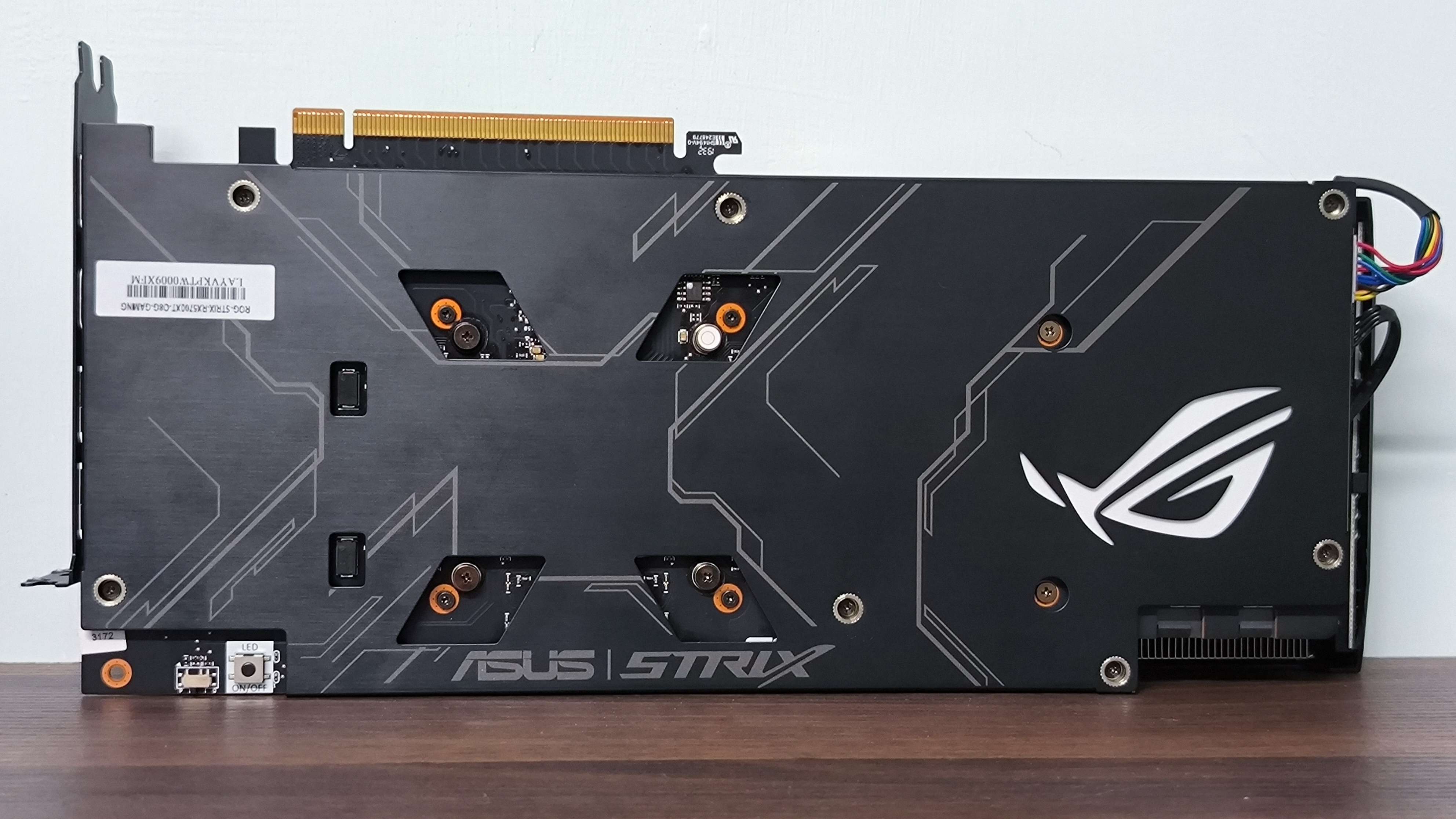 全新半年保5700XT到貨了，才900誰管ASUS官翻不官翻呢 NGA玩家社区