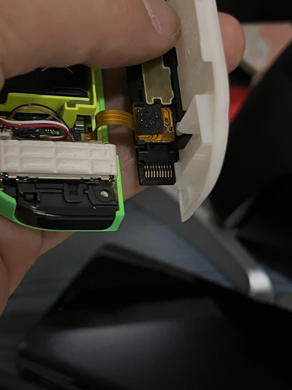 [Switch相关]一个小教程：joycon断连不一定要换滑轨，关于如何清理接口。 178