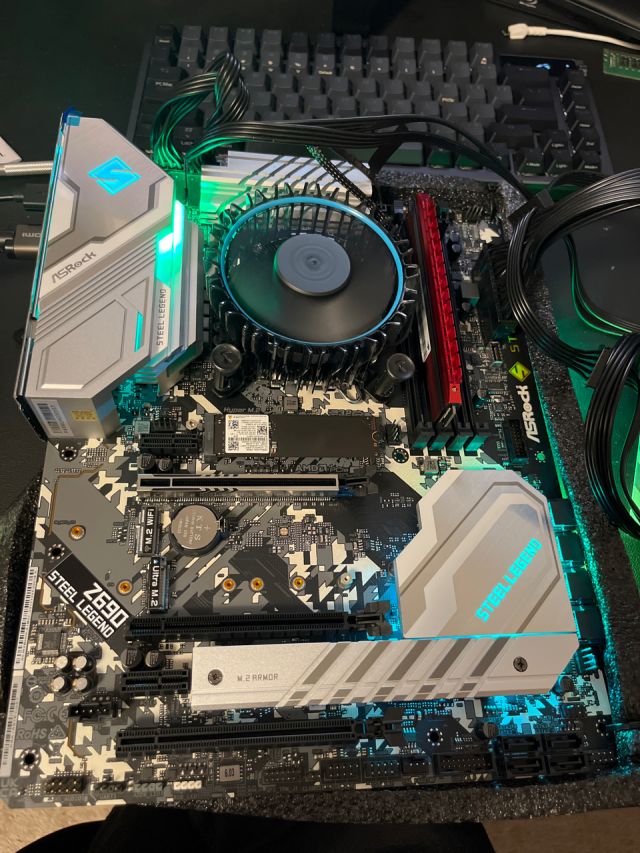 有没有用华擎z690 steel legend 配13代的 NGA玩家社区