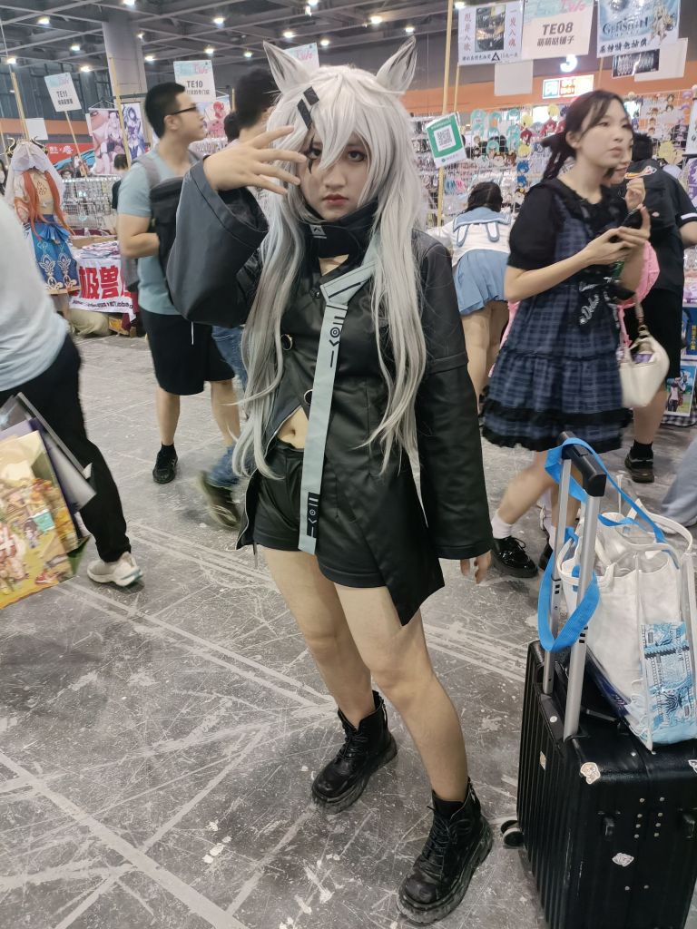 [氵]来几张萤火虫漫展的方舟coser 178