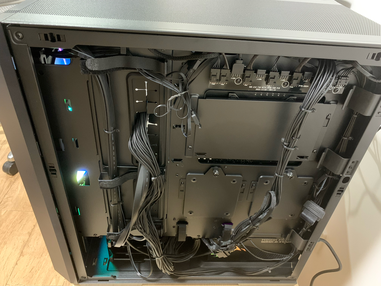 联立L216送的三个风扇就够了吧？还要买吗？ 178