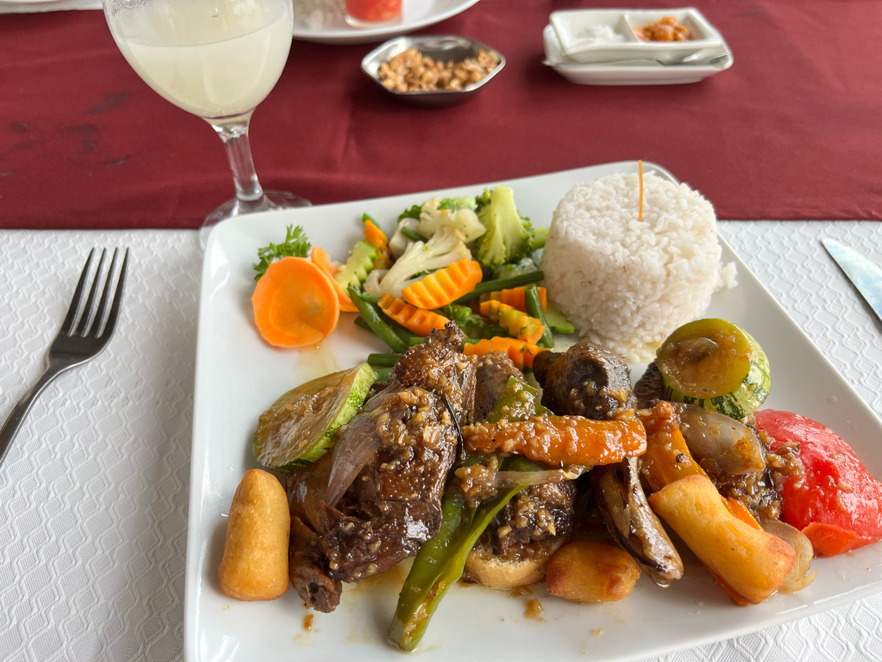 非洲土著带你打卡30家马达加斯加餐厅 NGA玩家社区