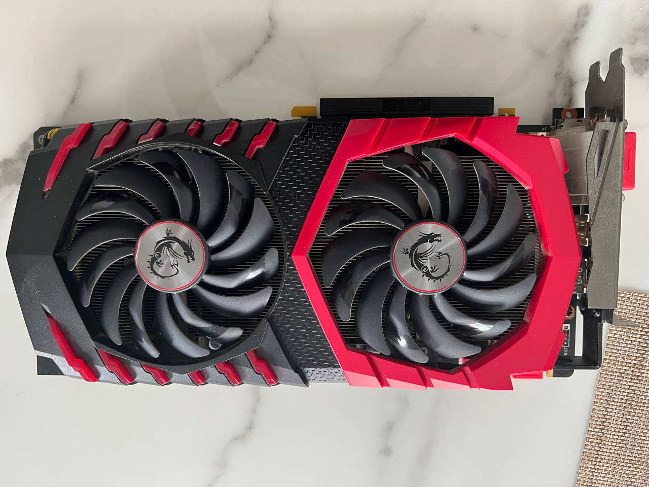 出一个微星1070红龙gaming NGA玩家社区