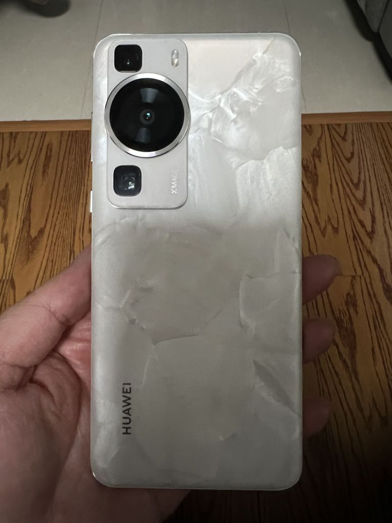 p60这个白色背面真的挺好看的，怪不得有人赛博赌石 178