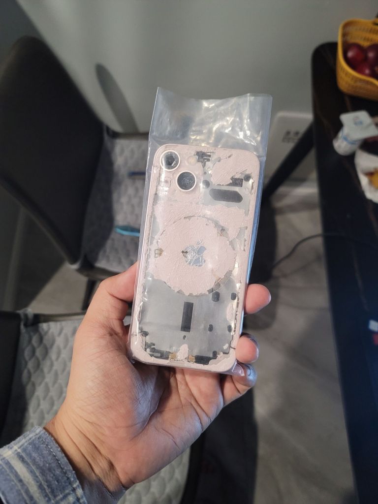 亲戚的碎碎ip13，值不值卖配件维修？ NGA玩家社区