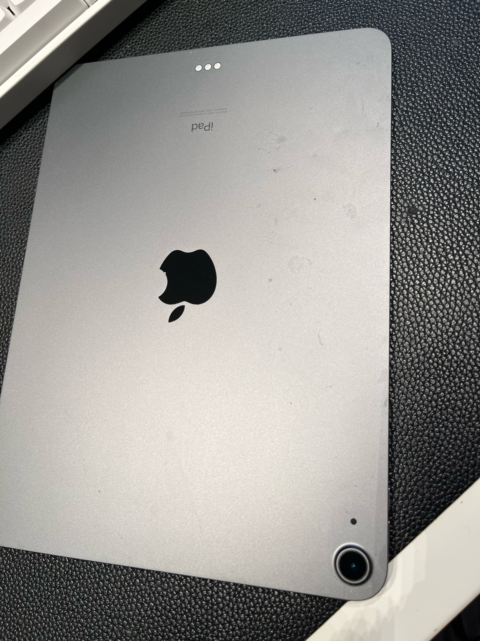 出一个ipad air 4 64G。2400 上海面交 NGA玩家社区