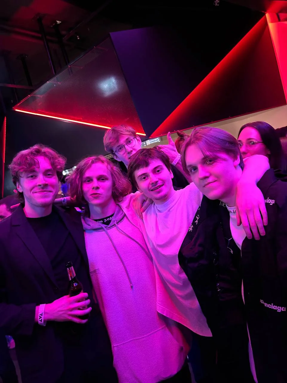 无内鬼，来点柏林major银趴照片 - ccnc呢，救下迪拉臭啊！ NGA玩家社区