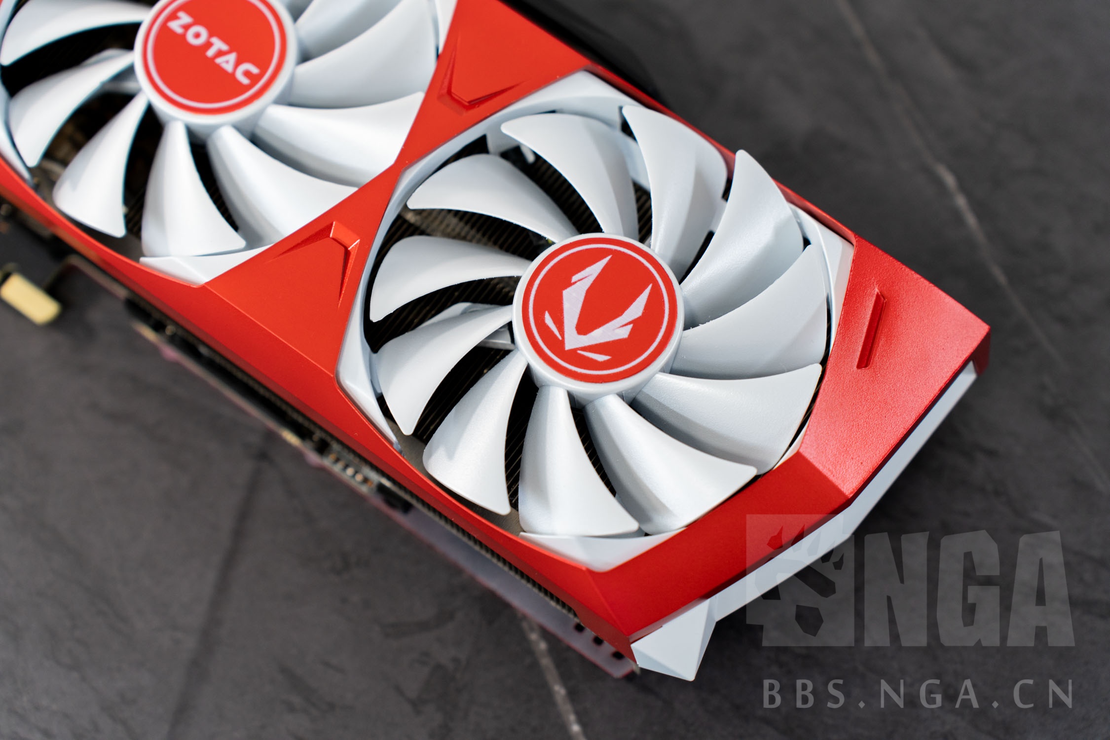 [ROLL] 今天谁也别拦着喜多波奇贴贴！索泰 GeForce RTX 3090 Trinity OC × 《孤独摇滚》DIY联名卡 NGA玩家社区