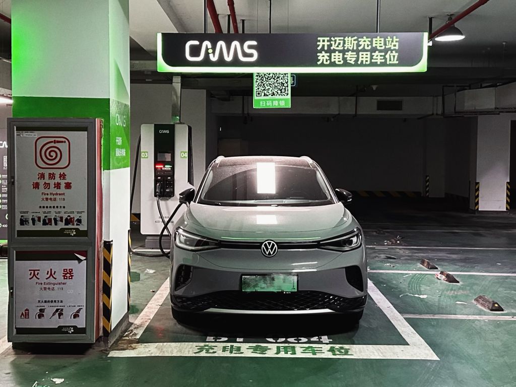 年轻家庭的第一辆车，求推荐。[深蓝s7、银河L7、零跑C01、C11、大众ID3、ID4] 178