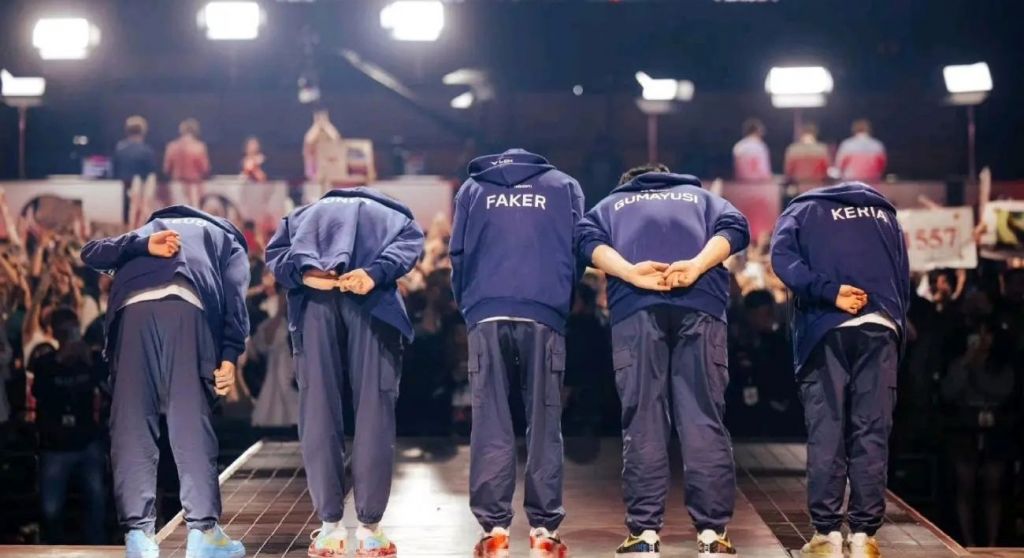 [国际赛事]昨晚t1鞠躬的官方返图，有个1557，没绷住 NGA玩家社区