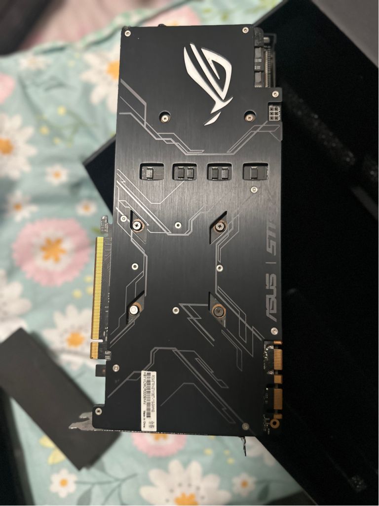 出显卡1080ti 华硕 1300 NGA玩家社区