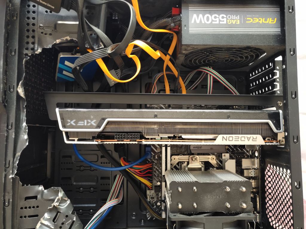 把讯景裸长344的7900xt海外版pro塞进小机箱限长335的趣造里我很有心得，附带装机心得与历程 NGA玩家社区