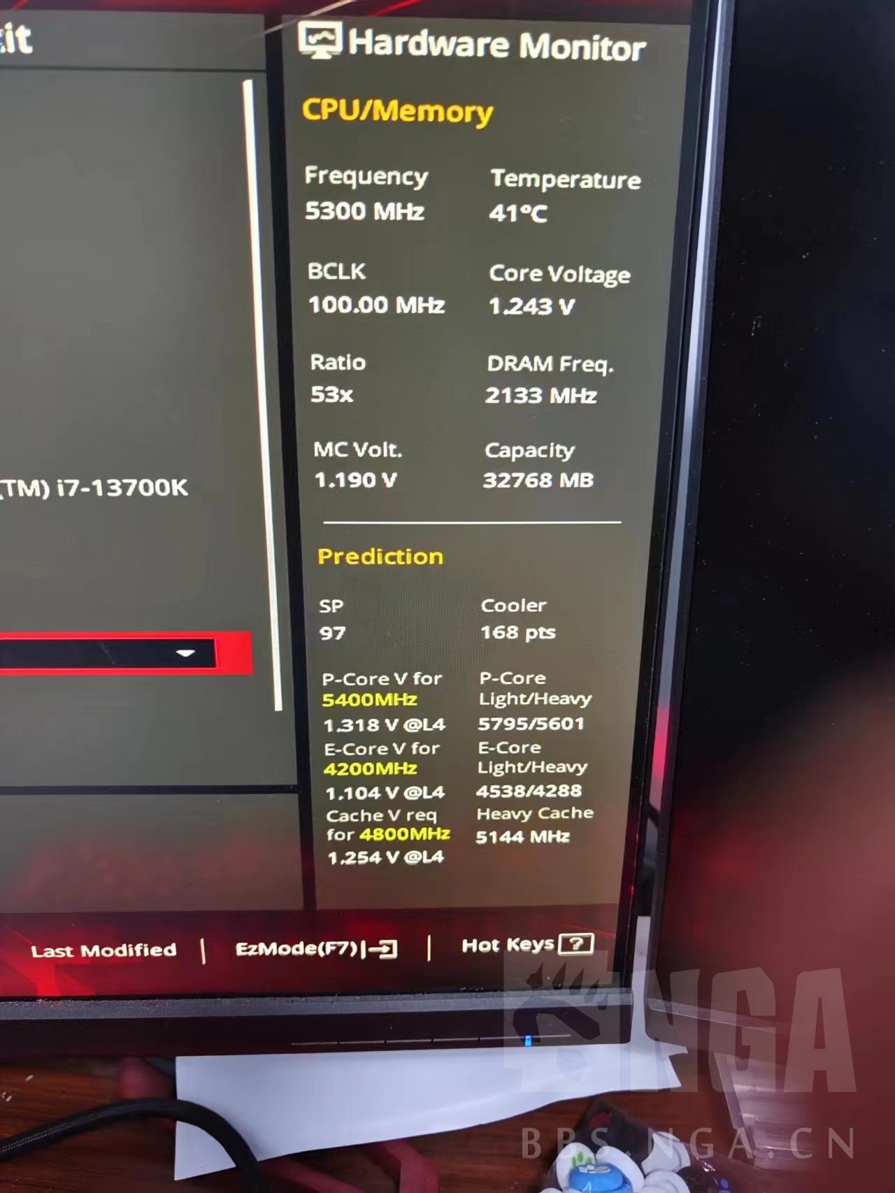想询问下FC140压13700K是不是就是这个水平(怀疑散热器问题) 178