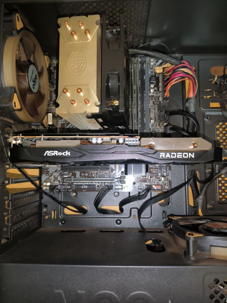 技嘉b360板 i5 8400 u，新装的6600显卡。显示器不亮。 NGA玩家社区