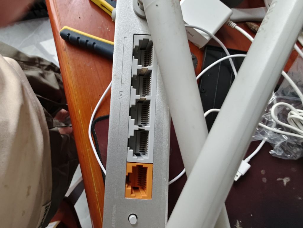 出3台K2P a2 +小娱C5亚克力的 NGA玩家社区