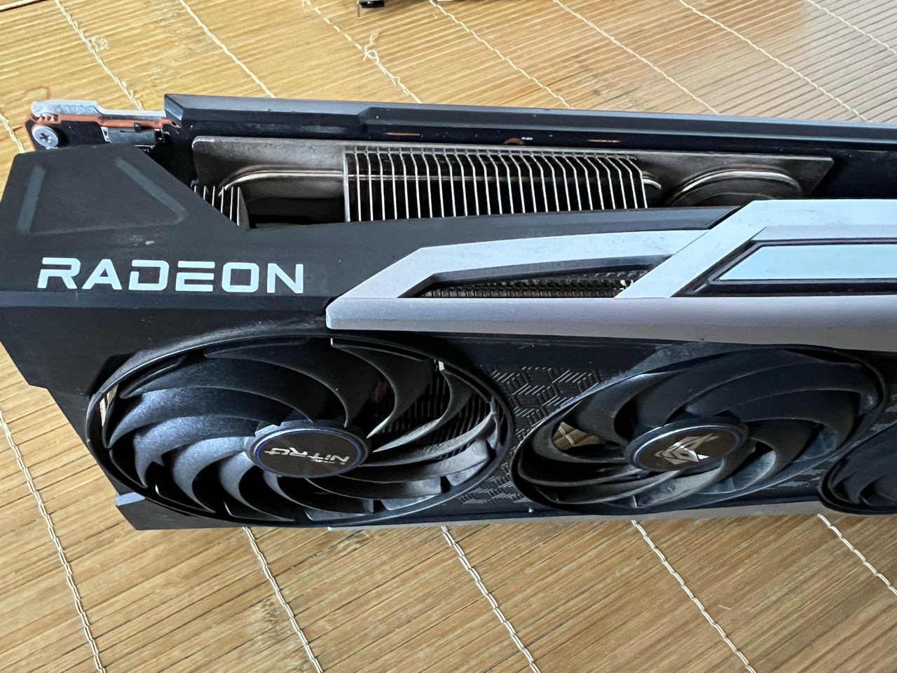 蓝宝石6800XT 超白金￥2680 NGA玩家社区