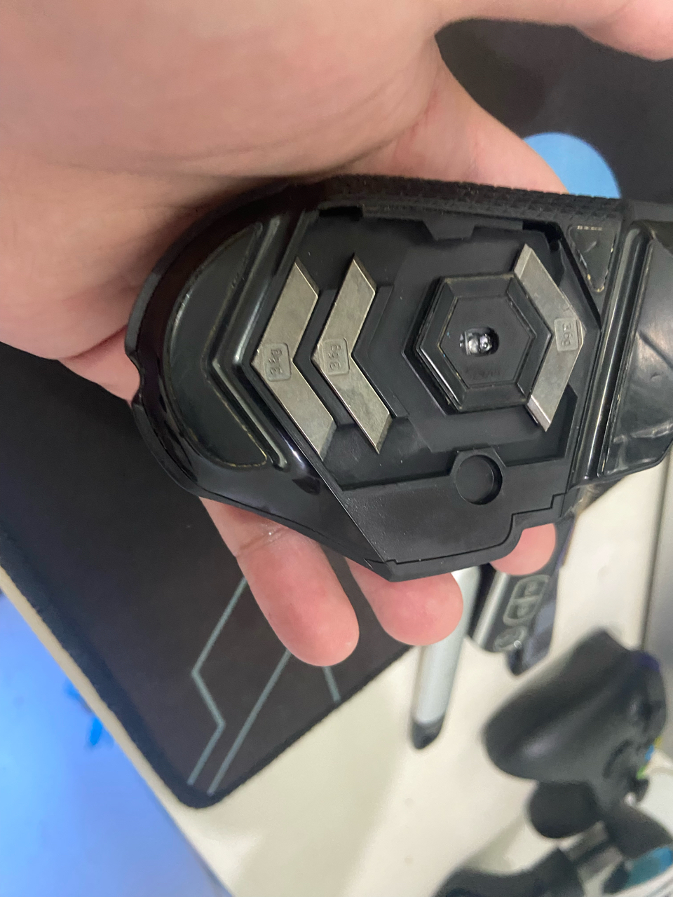 用G502有线版的果然都是狠人，甘拜下风，我是真的服了各位大侠了。 NGA玩家社区