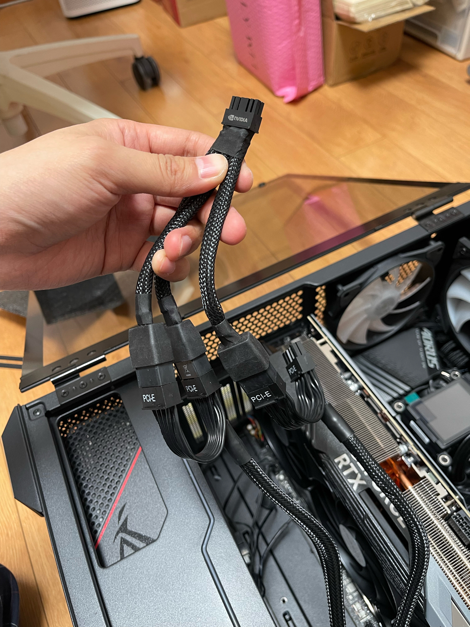 技嘉4080显卡电源线插不上去 NGA玩家社区