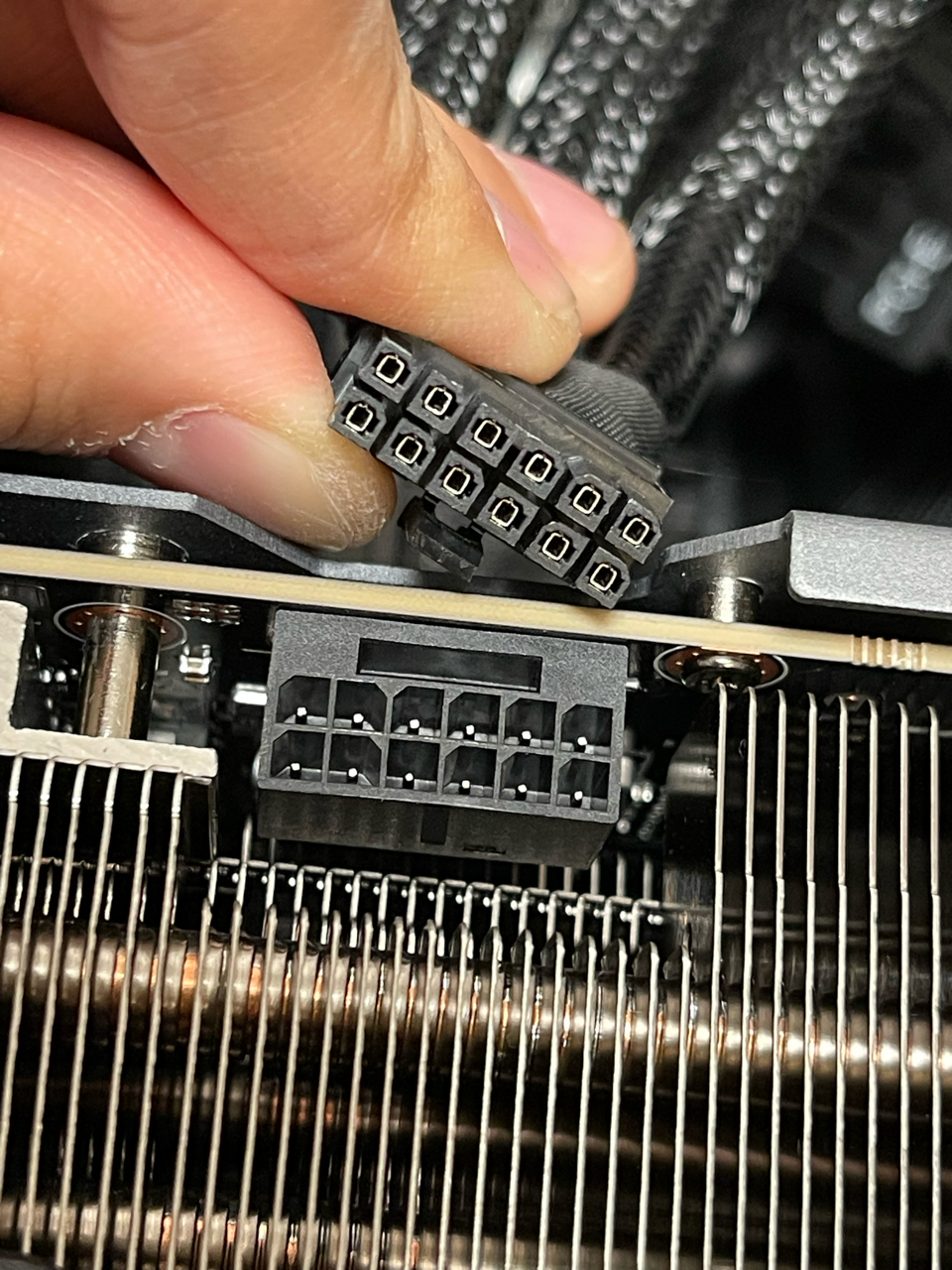 技嘉4080显卡电源线插不上去 NGA玩家社区