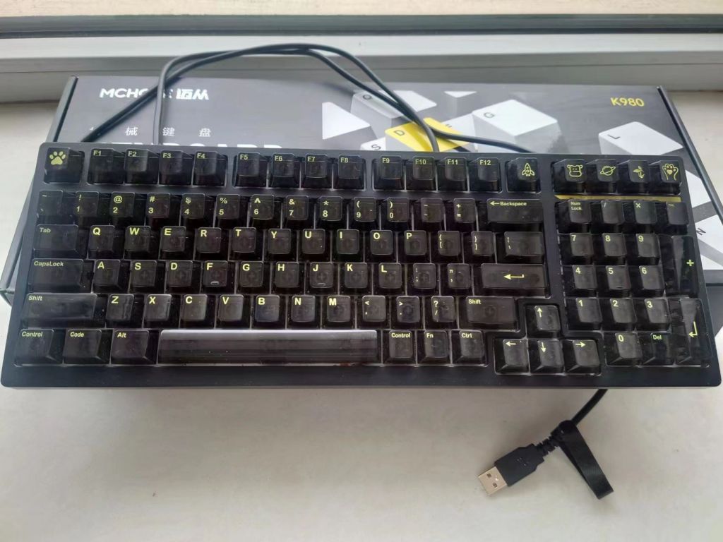 [出]键盘两把，迈丛k980已经出。优派电池版蓝牙便携键盘 NGA玩家社区