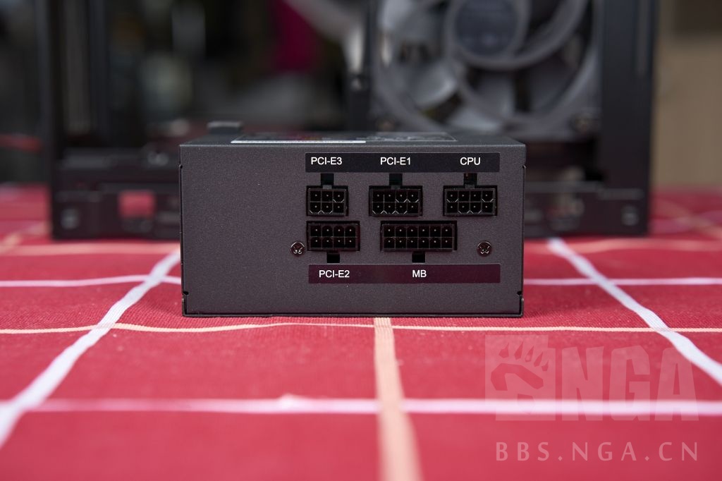 猛禽峡谷上的FSP750-27SCB有点意思啊 NGA玩家社区