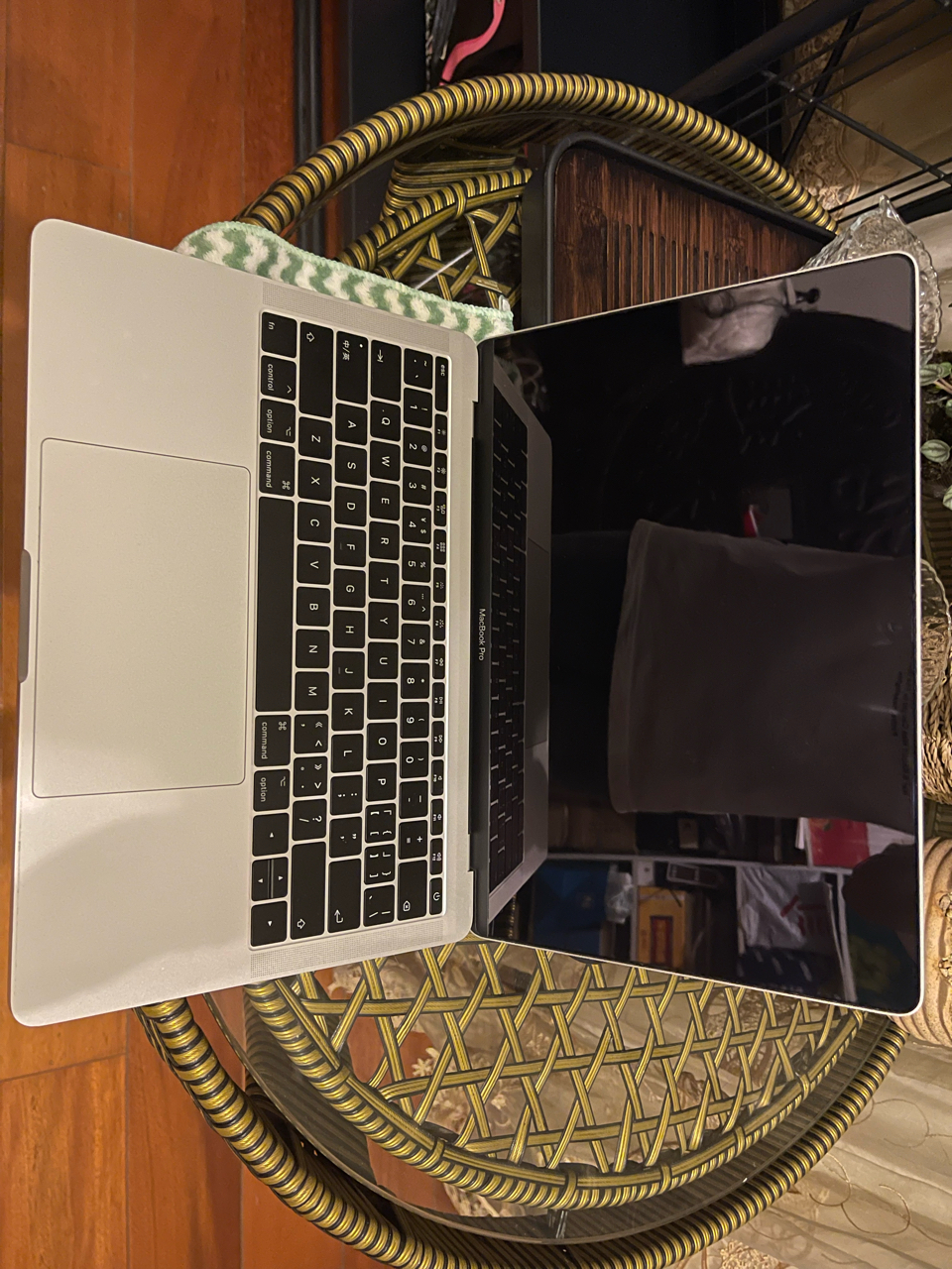 出售A1708 macbook pro 8+128 2099到付 NGA玩家社区