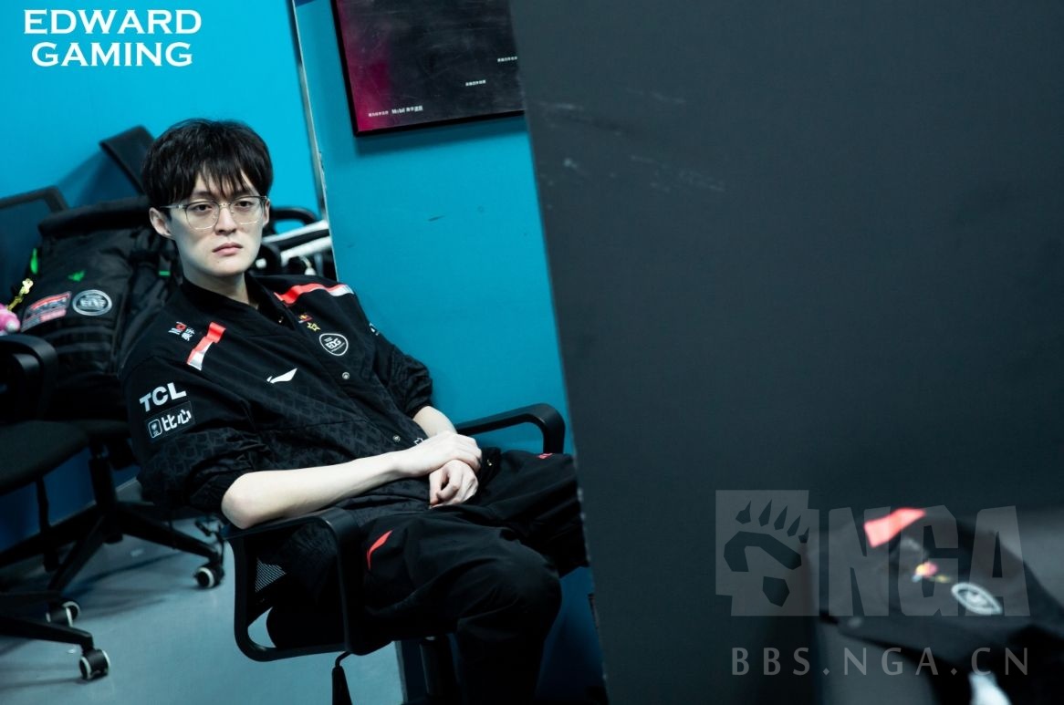 [本赛区赛事] 2-0结束了啊。到底为什么要把fofo抬下去啊？ NGA玩家社区